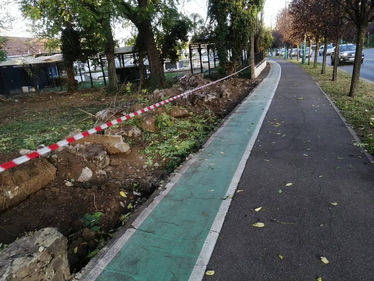 Continuă demolările pe malul Begăi. Șmecherii au chemat degeaba Poliția